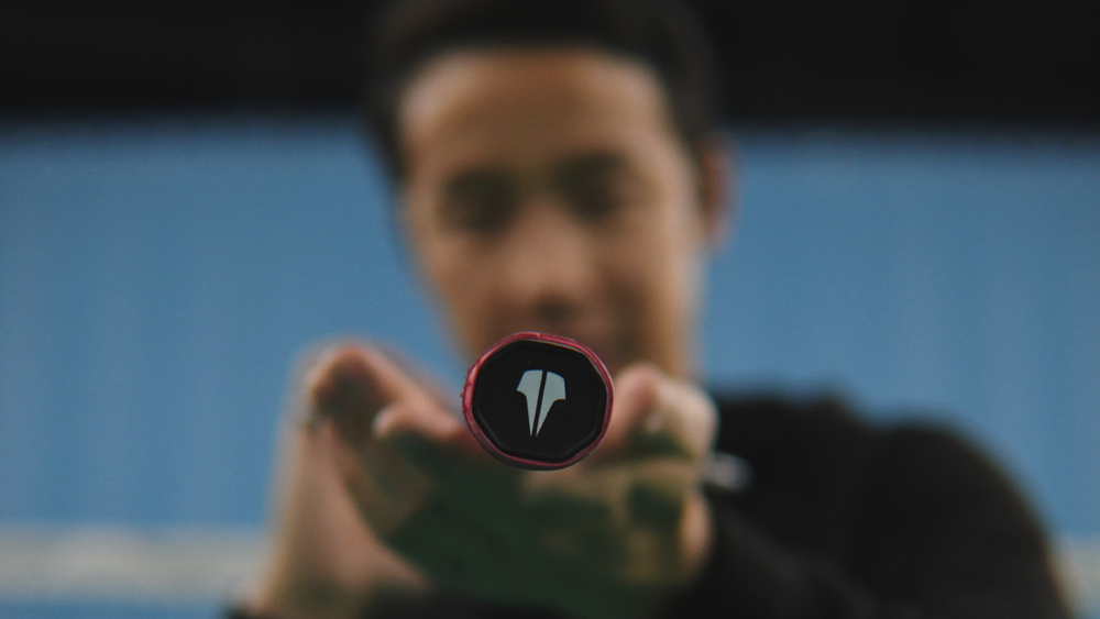 How To Grip (or Re-Grip) Your Badminton Racquet - Volant